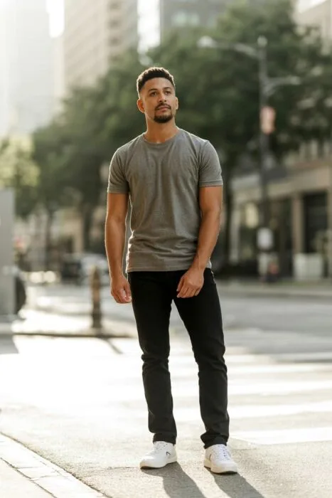 15 Photography Poses for Men That Don’t Feel Awkward